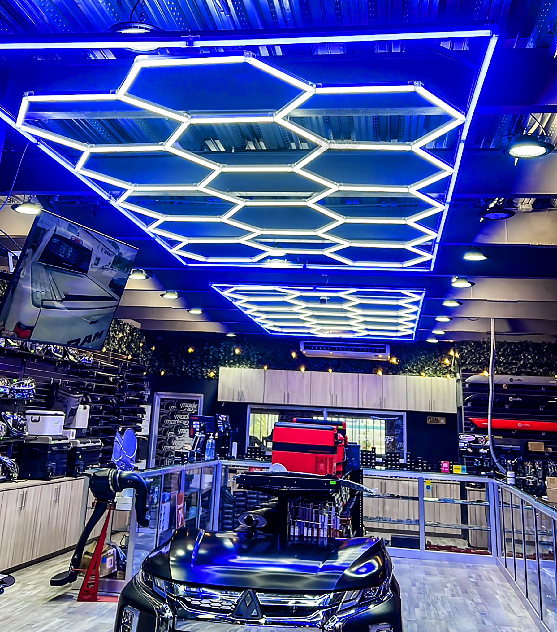 What Advantages Of Super 1 Smart Honeycomb LED Light?