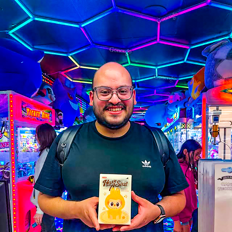 How RGB Hexagon Lights Shape A Brilliant Game Shop Vibe?